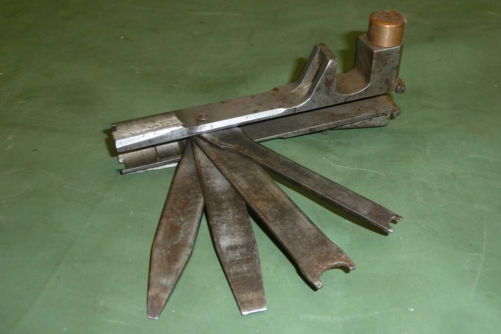 BREN MK1 TOOL (B34) - Chelmsford Militaria