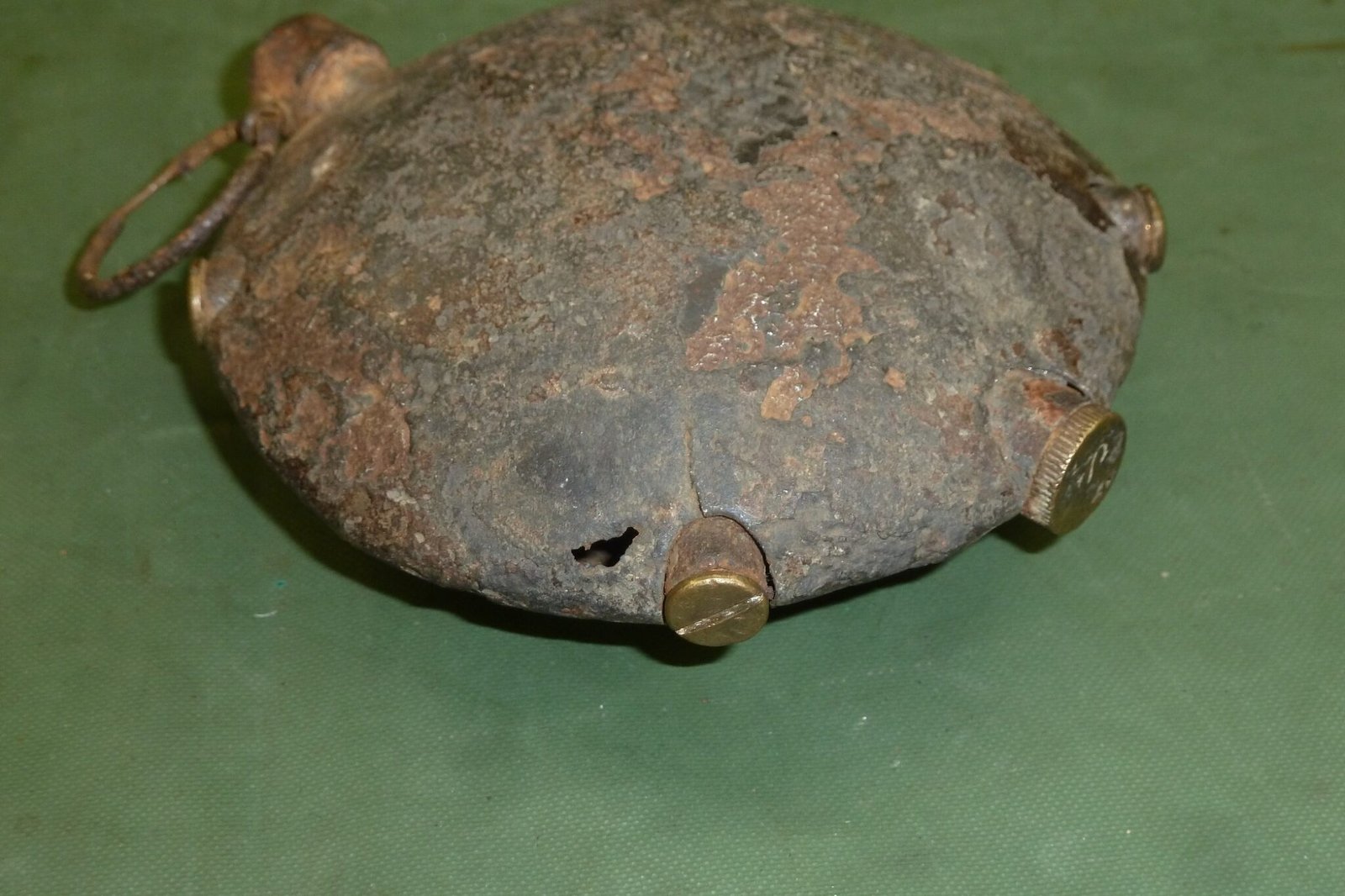 INERT WW1 GERMAN DISCUS/TURTLE GRENADE (E126) - Chelmsford Militaria
