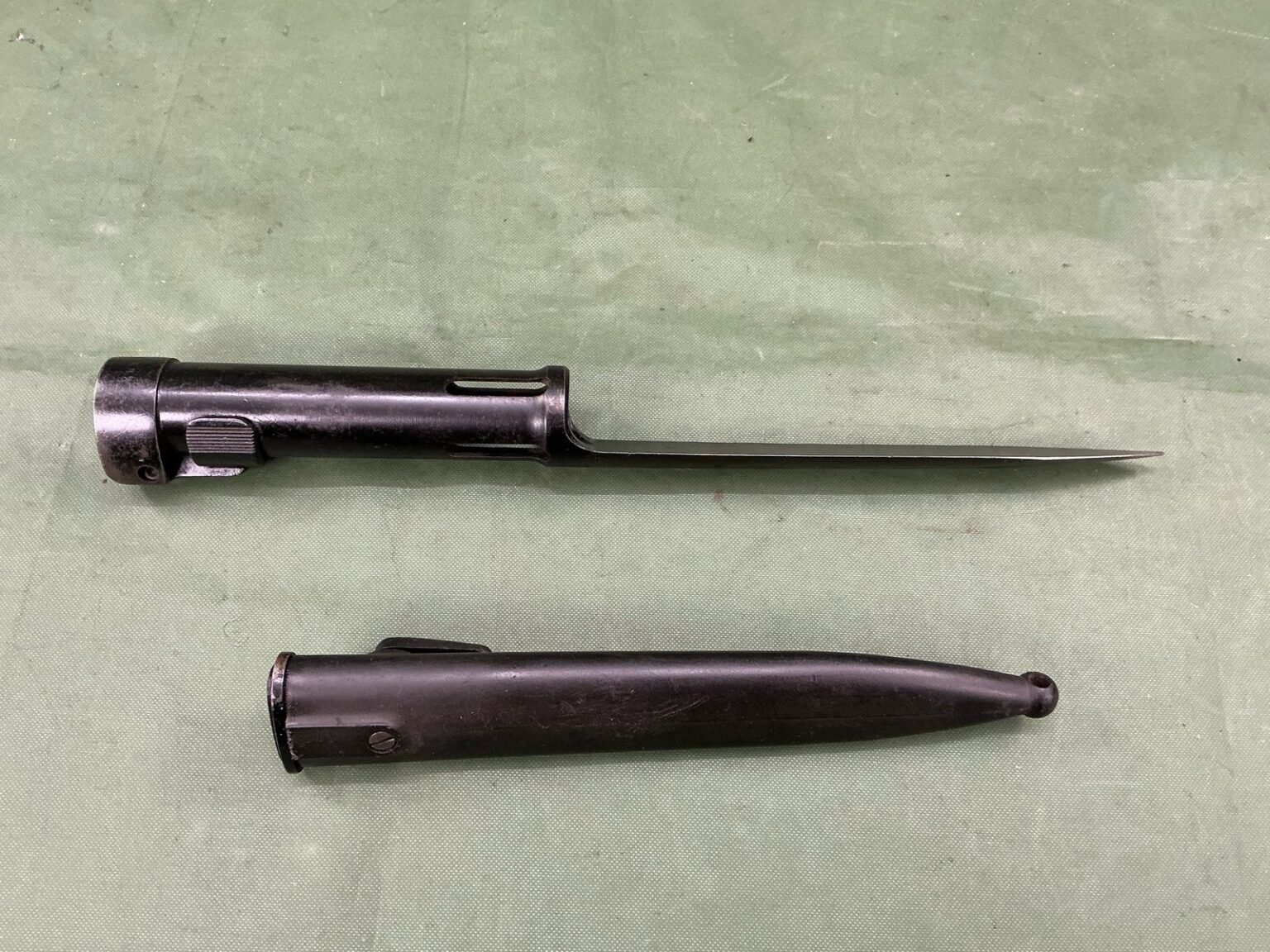 FN FAL BAYONET (B2326) – Chelmsford Militaria